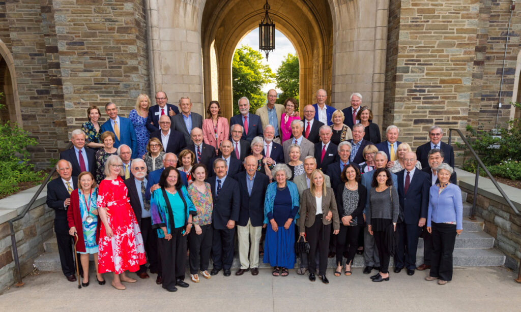 Alumni – FORUM